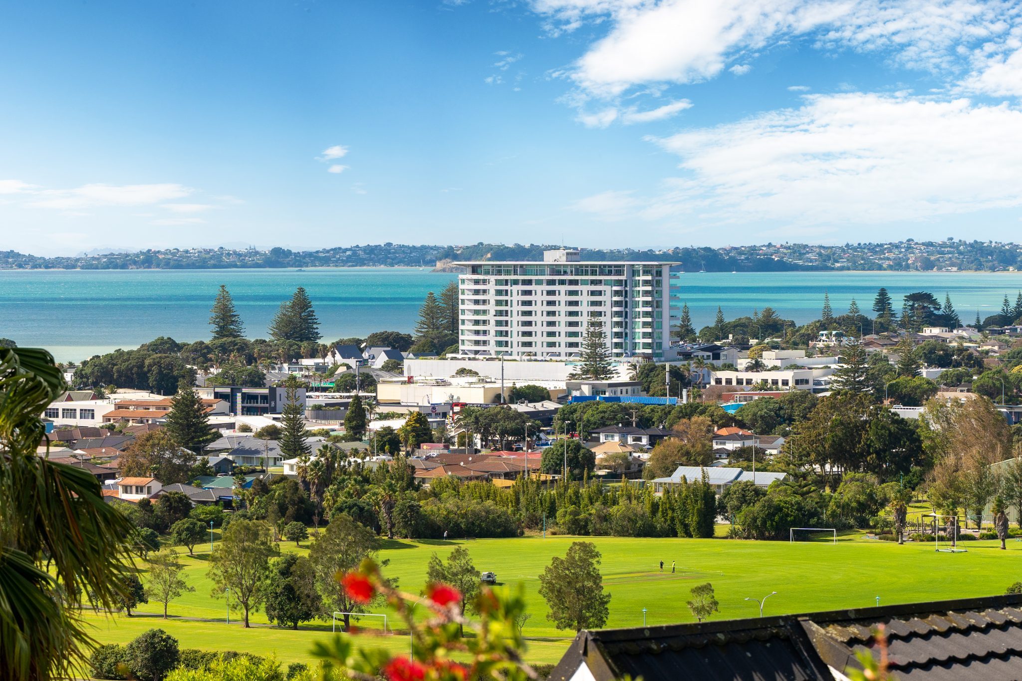 Real Estate Awards & Recognition For Sharon Maxwell Ray White